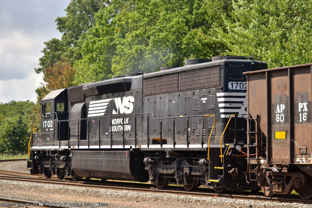 NS 1702